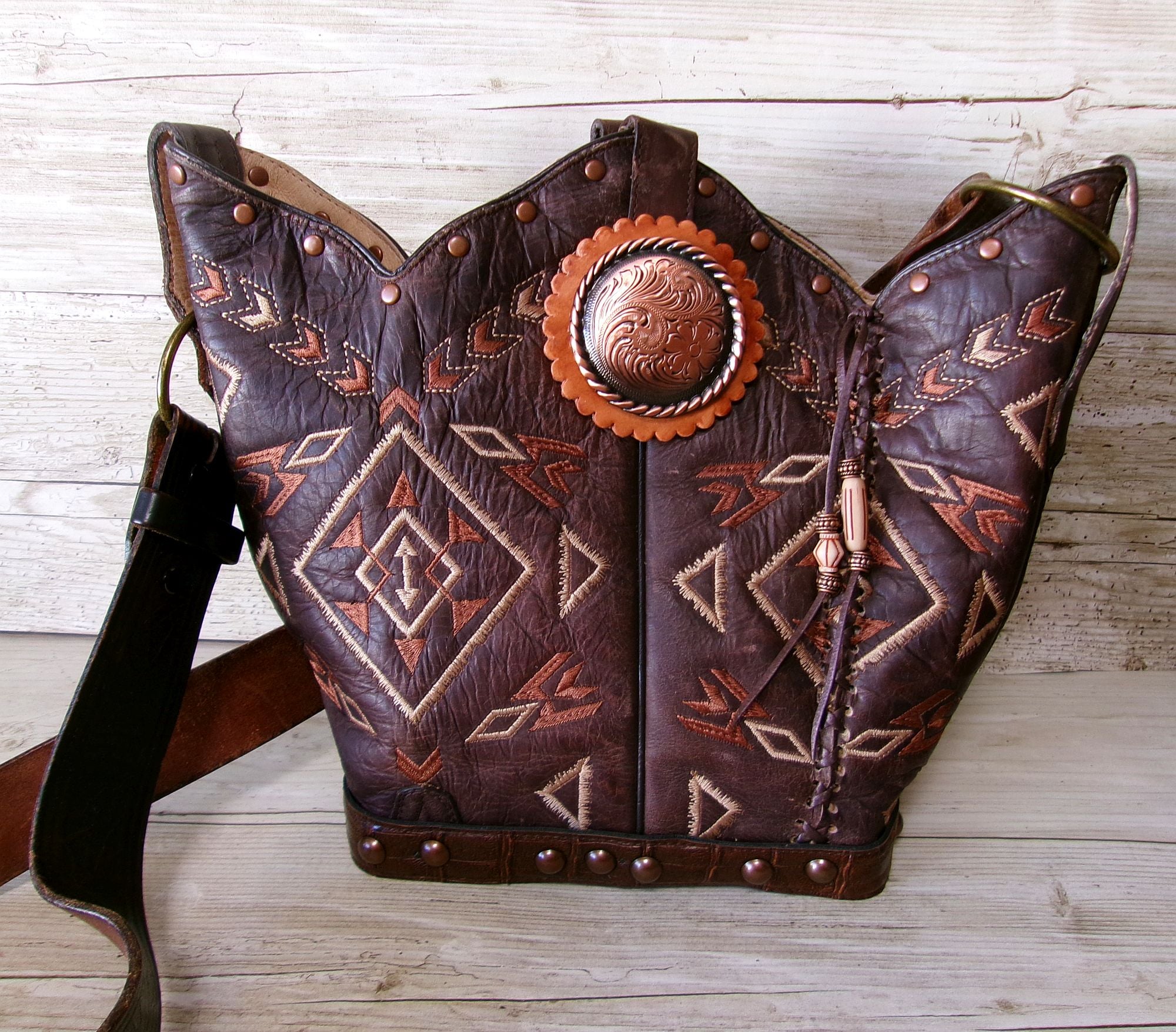 Bucket Style Handbags & Purses - Handmade Western Leather Totes bk169 ...